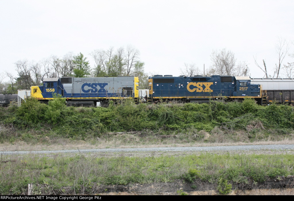 CSX 1558 and 2517